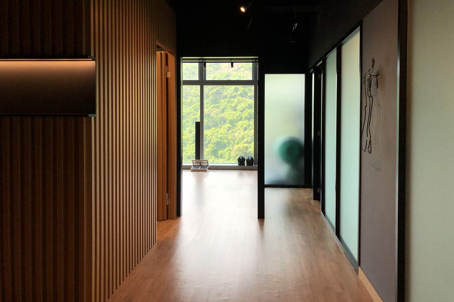 Thrive by PhysioCentral – Expert Physiotherapy in HK's Southside
